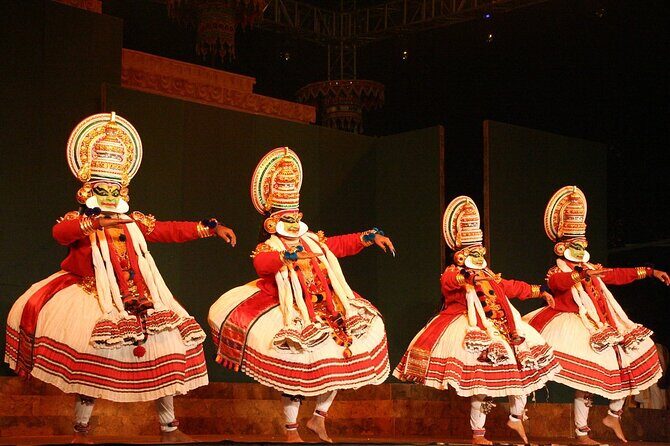 Kathakali Dance Show in Kochi with Dinner and Hotel Pick Up - A Deep Dive into the Experience
