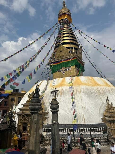 Kathmandu: A Photographer's Pilgrimage Tour to Swayambhunath - Key Points