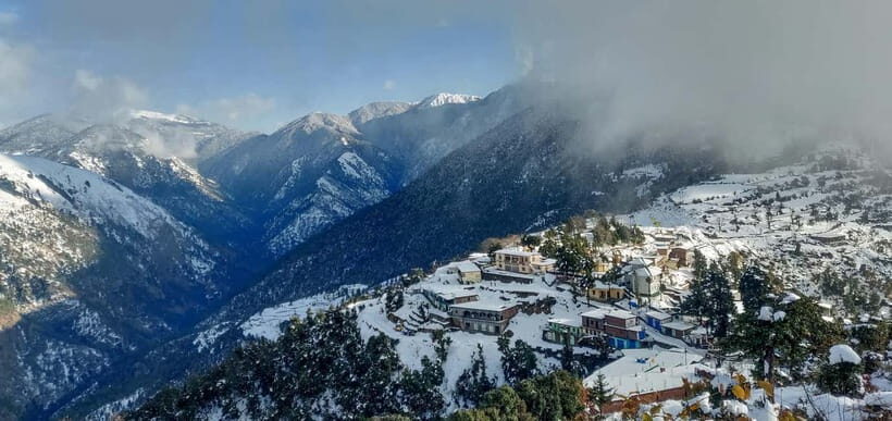 Kathmandu: Annapurna Circuit 15-Day Guided Trek all inclusiv - The Mountain Pass and the Deep Gorge