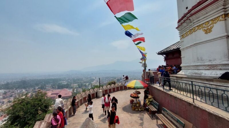 Kathmandu: Guided Walking Tour of Thamel Neighborhood - Walking the Streets of Old Kathmandu