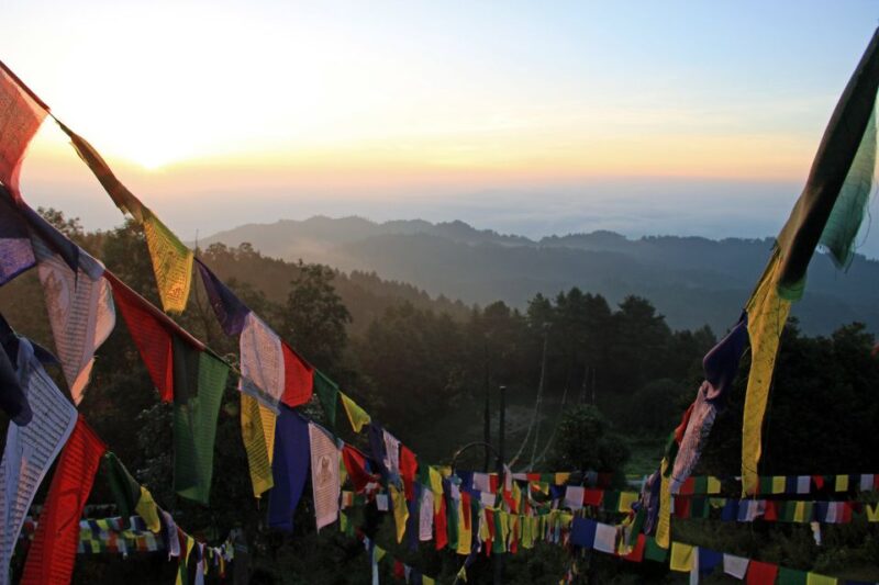 Kathmandu: Nagarkot Sunrise Tour with Day Hike - Key Points