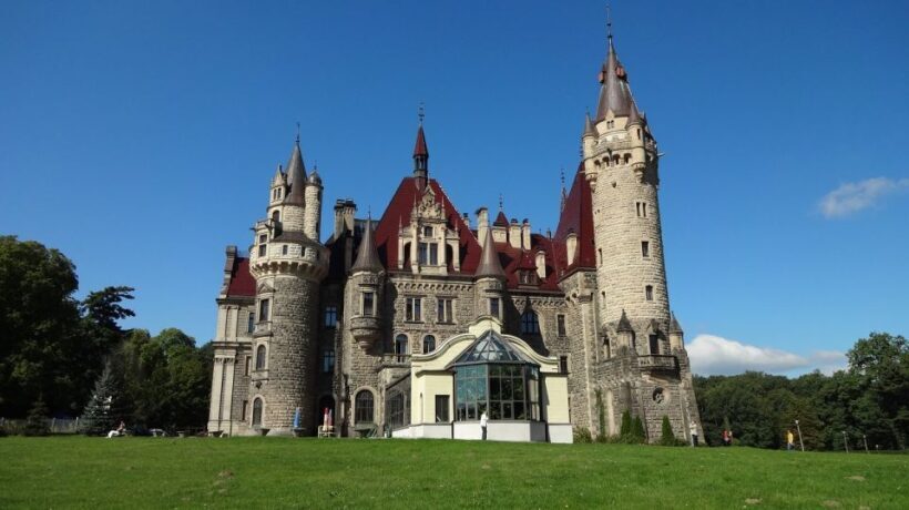 Katowice Castle in Moszna and Plawniowice Palace Private - FAQ