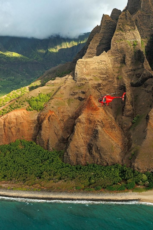 Kauai: Hughes 500 4-Passenger Doors-Off Helicopter Flight - What Makes This Tour Stand Out