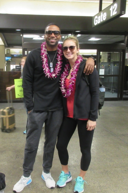 Kauai: Lihue Airport Honeymoon Lei Greeting - The Experience Itself: A Brief but Meaningful Welcome