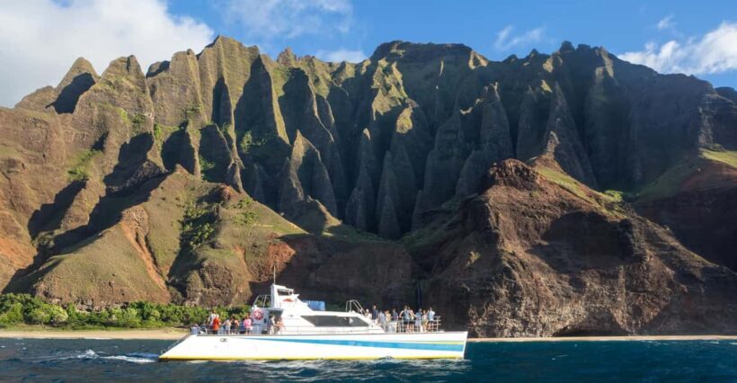Kauai: Napali Sunset Dinner Cruise - An Overview of the Experience