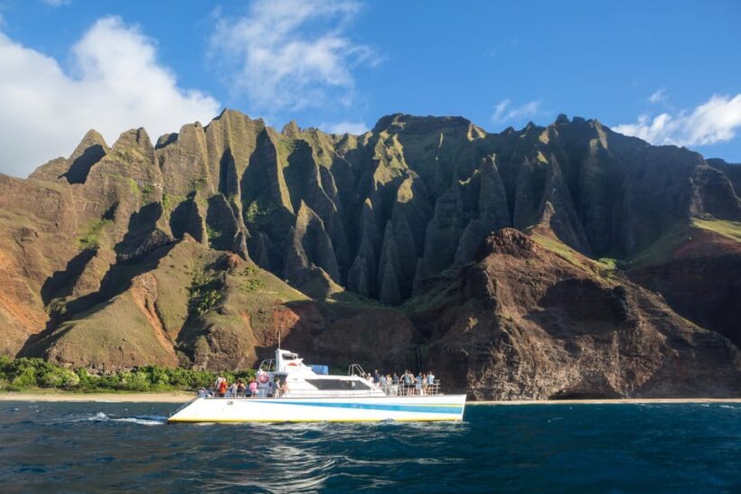 Kauai: Napali Sunset Dinner Cruise - Who Will Love This Experience?