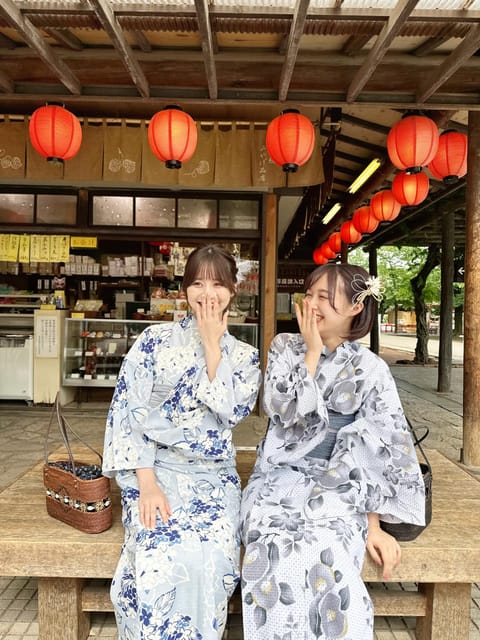 Kawagoe: Kimono Rental Traditional Experience at WARGO - Kimono Selection and Dressing Process