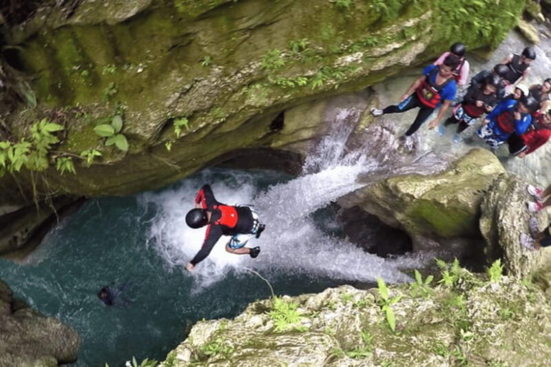 Kawasan Canyoneering: Lunch : Mantayupan Falls - Key Points