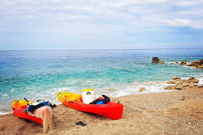 Kayak day in the coastline - The Sum Up
