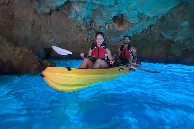 Kayak route through Cala Granadella - The Group and Logistics