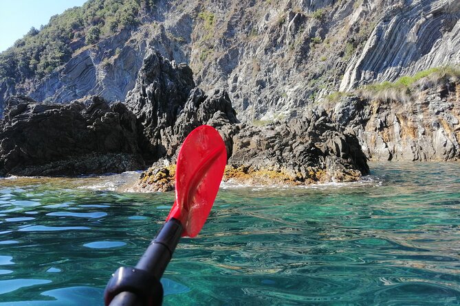 Kayak Tour From Monterosso to Vernazza - Highlights of the Cinque Terre Coastline