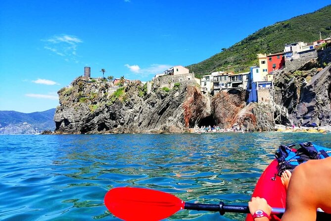Kayak Tour From Monterosso to Vernazza - Guided Commentary and Local Insights