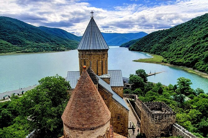 Kazbegi Full Day Private Tour + LUNCH - Activities and Adventures