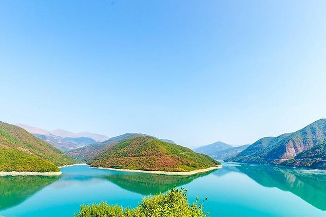 Kazbegi Full-Day Private Tour With Scenic Stops From Tbilisi - Marveling at the Aragvi River and Gudauri Mountains