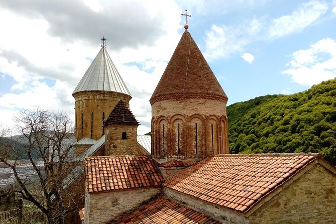 KAZBEGI & GUDAURI Day Tour from Kutaisi - An In-Depth Look at the Kazbegi & Gudauri Tour