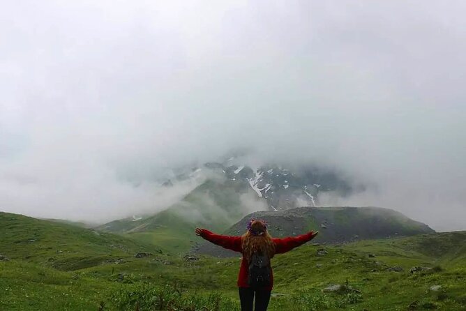 Kazbegi & Juta, 2-day tour. (easy hikings) - Key Points