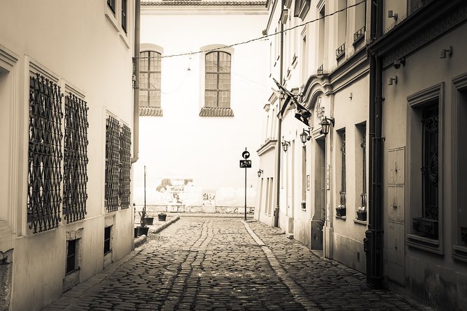 Kazimierz District, the Wawel Hill and Cracow Old Town - Discovering the Wawel Hill