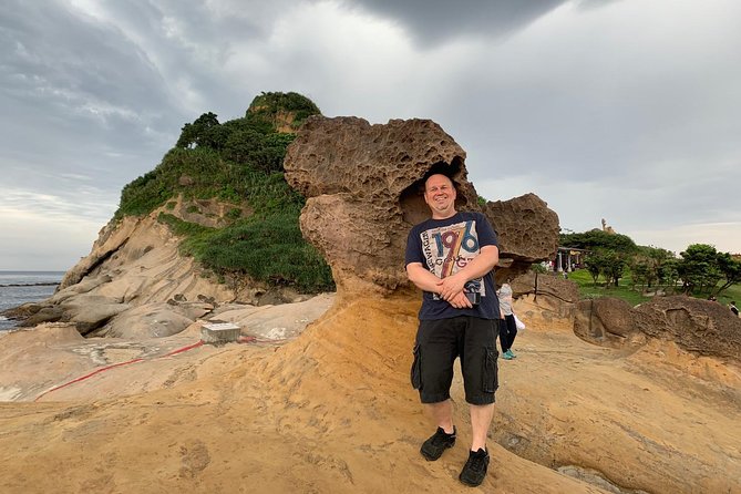 Keelung Shore Excursion: Yehliu Geopark, Jiufen, Houton Cat Village Private Tour - Our Take: Is It Worth It?