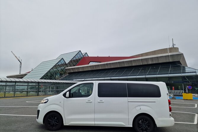 Keflavik Airport Private Transfer Round Trip - Detailed Breakdown of the Service
