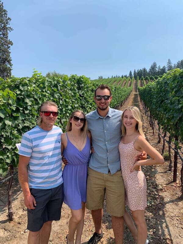 Kelowna: East Kelowna Half Day Guided Wine Tour - The Role of the Guides