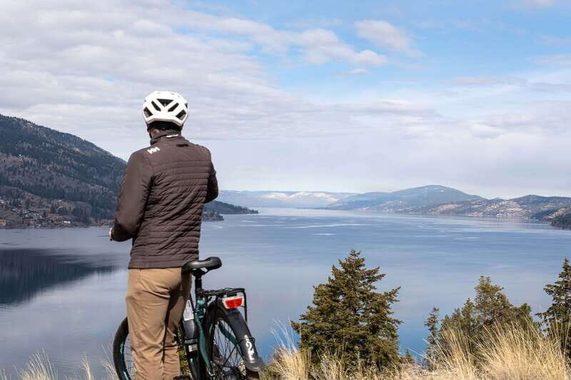 Kelowna: Okanagan Lake Guided E-Bike Tour with Picnic - Key Points