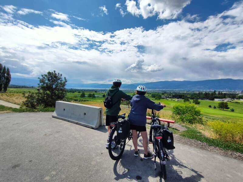 Kelowna: Okanagan Lake Guided E-Bike Tour with Picnic - Practical Considerations
