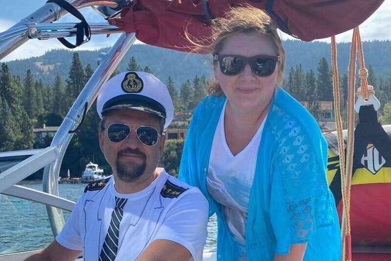Kelowna: Tiki Party Yacht Rental - Key Points