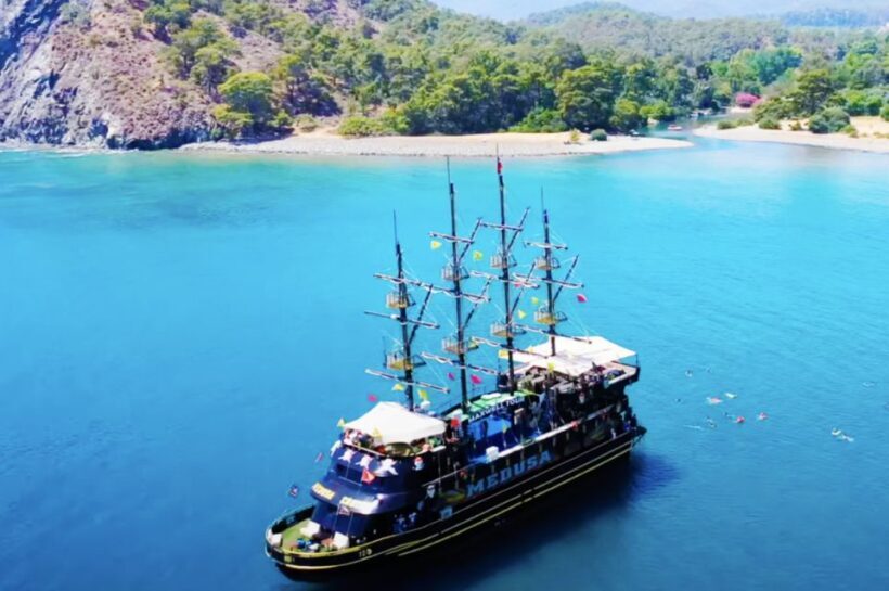 Kemer/Antalya/Belek/Kundu, Exciting Pirate Ship Adventure - The Ship and Its Atmosphere
