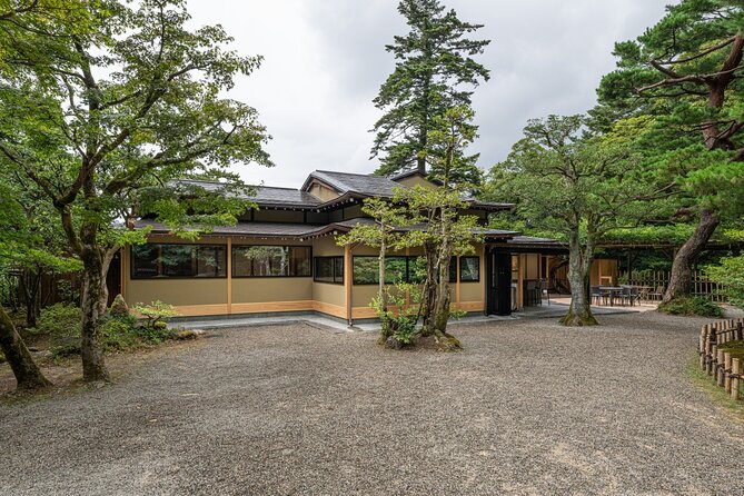 Kenrokuen Tea Ceremony Experience in Kanazawa - Location and Accessibility Details