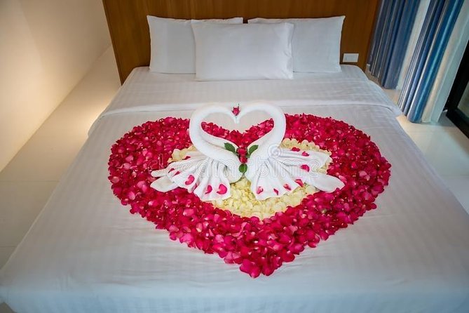 Kerala Honeymoon Special Package with Private Houseboat - Day 4: Backwaters in Alleppey