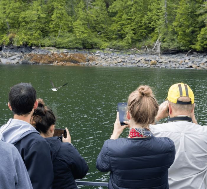 Ketchikan: Wilderness Boat Cruise and Crab Feast Lunch - The Remote Lodge and the Crab Feast