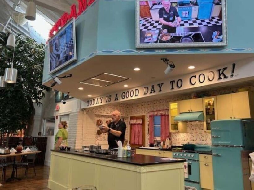 Key West: Cooking Show Chef Demonstration with Meal - Key Points