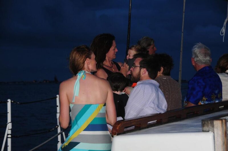 Key West: Live Christmas Holiday Music Cruise with Hot Cocoa - The Itinerary: What’s Included and What to Expect