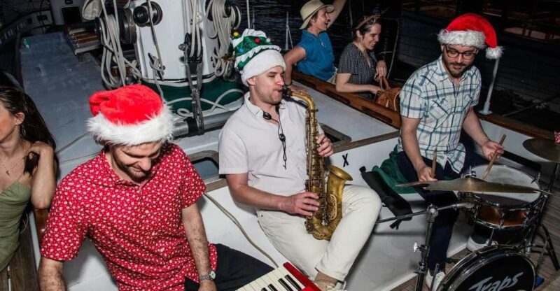 Key West: Live Christmas Holiday Music Cruise with Hot Cocoa - FAQs