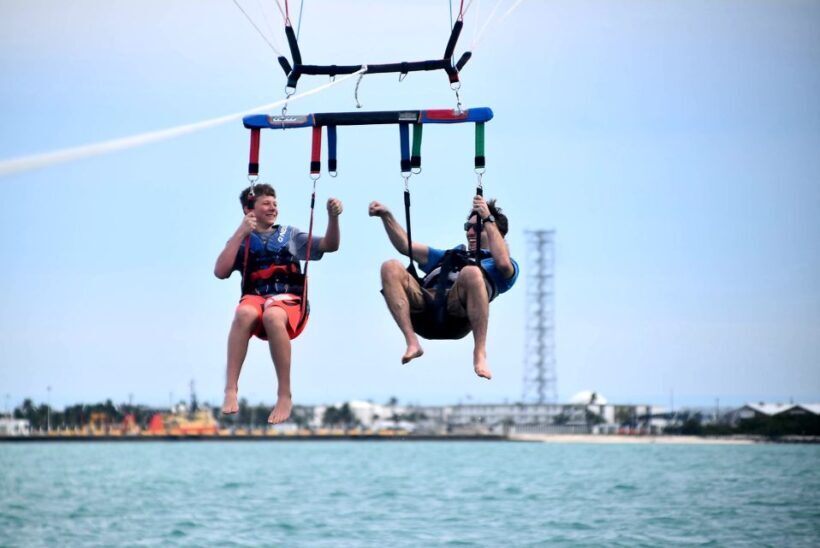 Key West Parasailing at Smathers Beach - FAQ