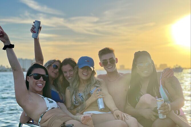 Key West Private Luxury Charter Rental: Boat Rental with Captain - Key Points
