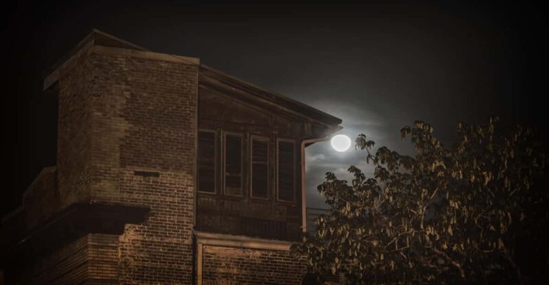 Key West: Southernmost Ghosts Haunted Walking Tour - The Guide and Experience