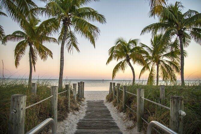 Key West Walking Tour with Glass Bottom Boat Cruise - A Closer Look at the Tour Experience