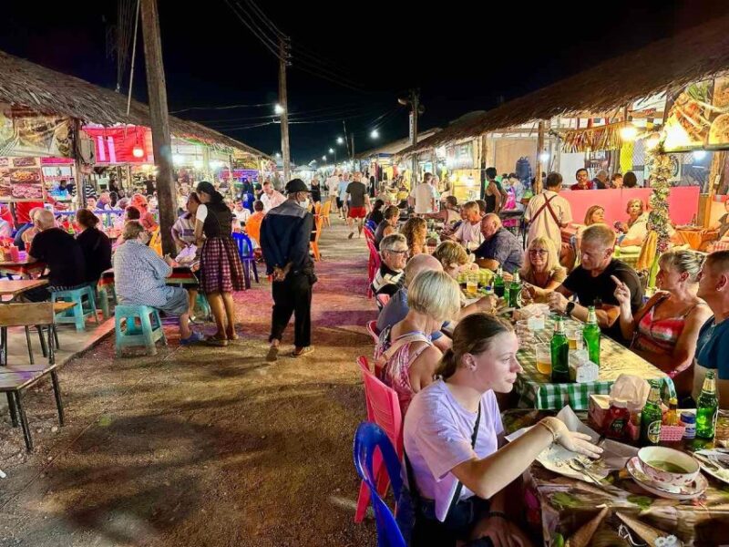 Khaolak:Finger Food Guided Tour with Cabaret Show - Practical Tips for a Great Experience