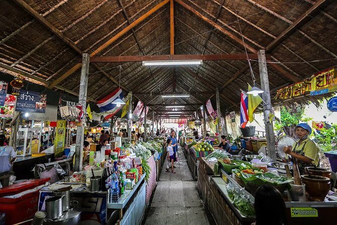 Khlong Lat Mayom & Taling Chan Local Floating Markets Tour (SHA Plus) - Who Should Book This Tour?
