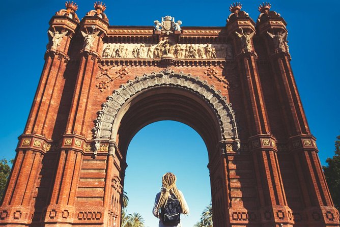 Kickstart Barcelona Private Tour. City Highlights for Newcomers - Tour Overview and Highlights