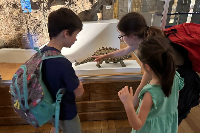 Kid-Friendly Natural History Museum & Dinosaurs Private Guided Tour in London - Engaging Experiences for Kids