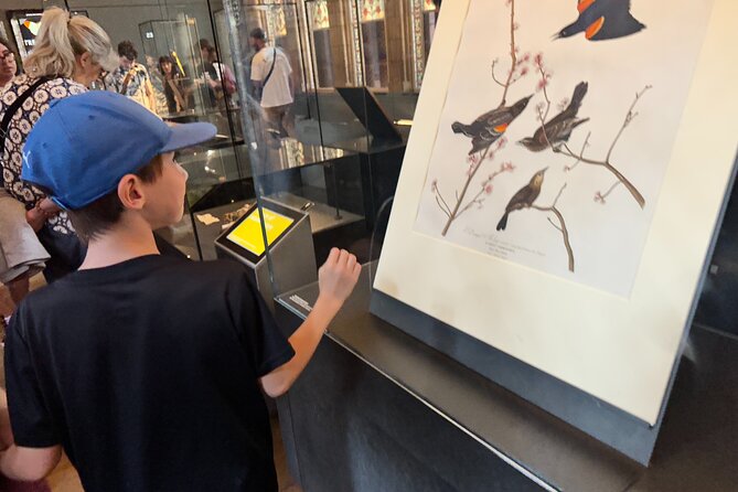 Kid-Friendly Natural History Museum & Dinosaurs Private Guided Tour in London - Accessibility and Accommodations