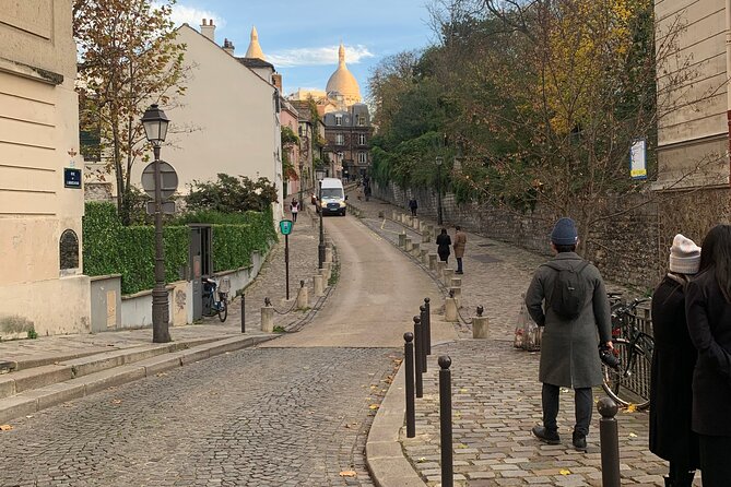 -Kids Friendly- Eat, Play, Love Montmartre: 3H Walking Food Tour - Participant Requirements