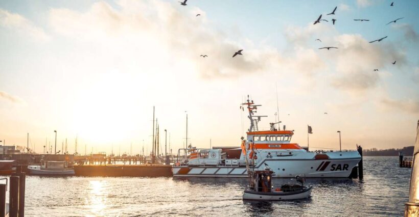 Kiel: City Highlights Express Walking Tour with a Local - The Experience’s Practicalities