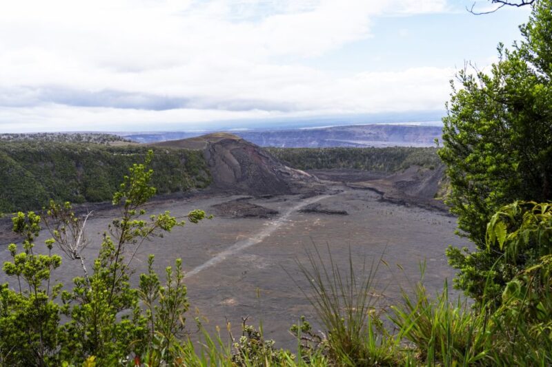 Kilauea: Volcanoes National Park Guided Hike - Guides: The Heart of the Experience