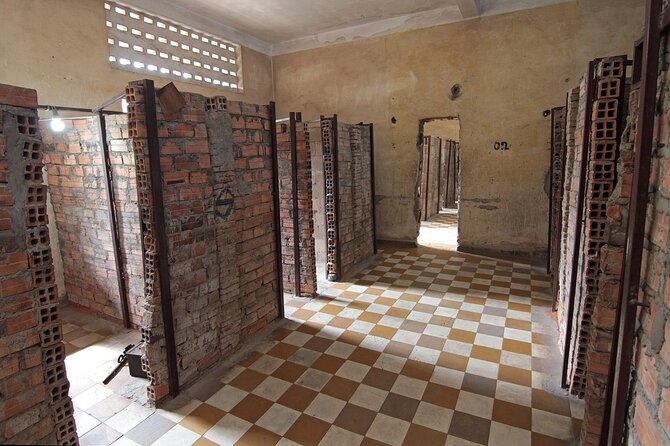 Killing Fields & Toul Sleng Genocide Museum Tickets With Tuk Tuk - Who Should Consider This Tour?