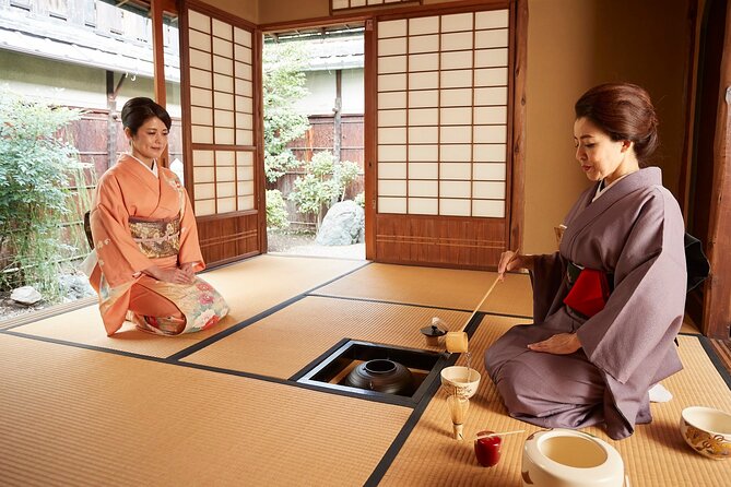 Kimono Tea Ceremony at Kyoto Maikoya, NISHIKI - Exploring Kyotos Nishiki Market