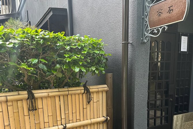 Kimono, Tea Experience and Handcraft Bonsai in Hakone Gora - Donning the Kimono