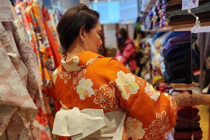 Kimono Tokyo Tour - Interaction With Locals
